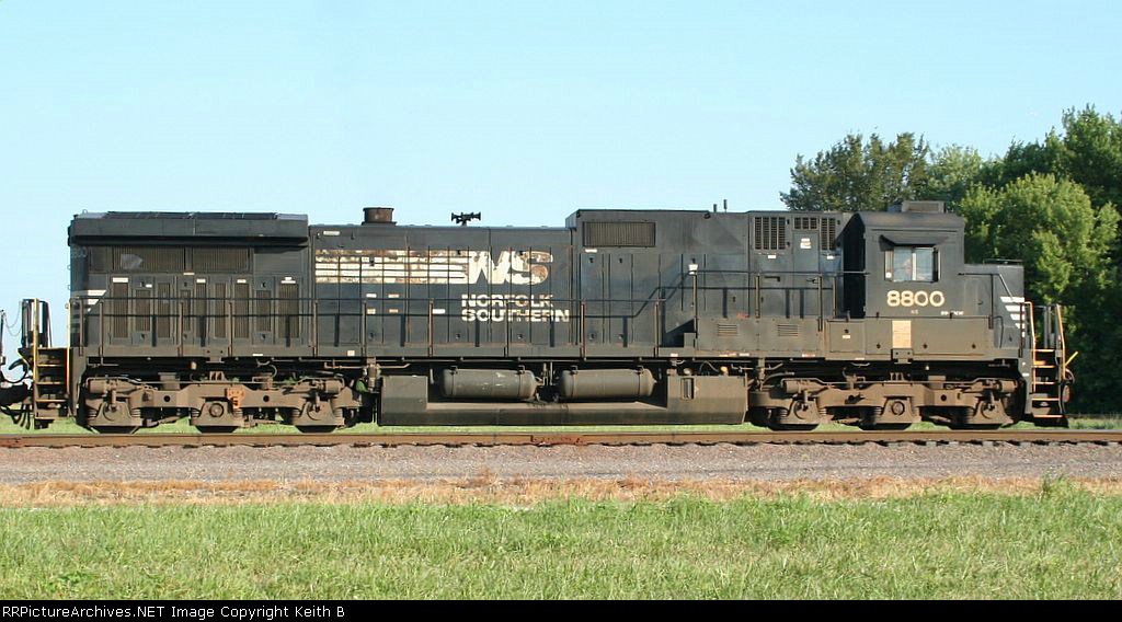 NS 8800